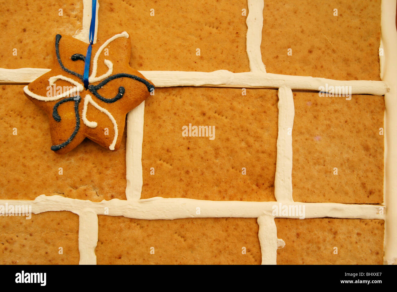 X shaped wall hi-res stock photography and images - Alamy