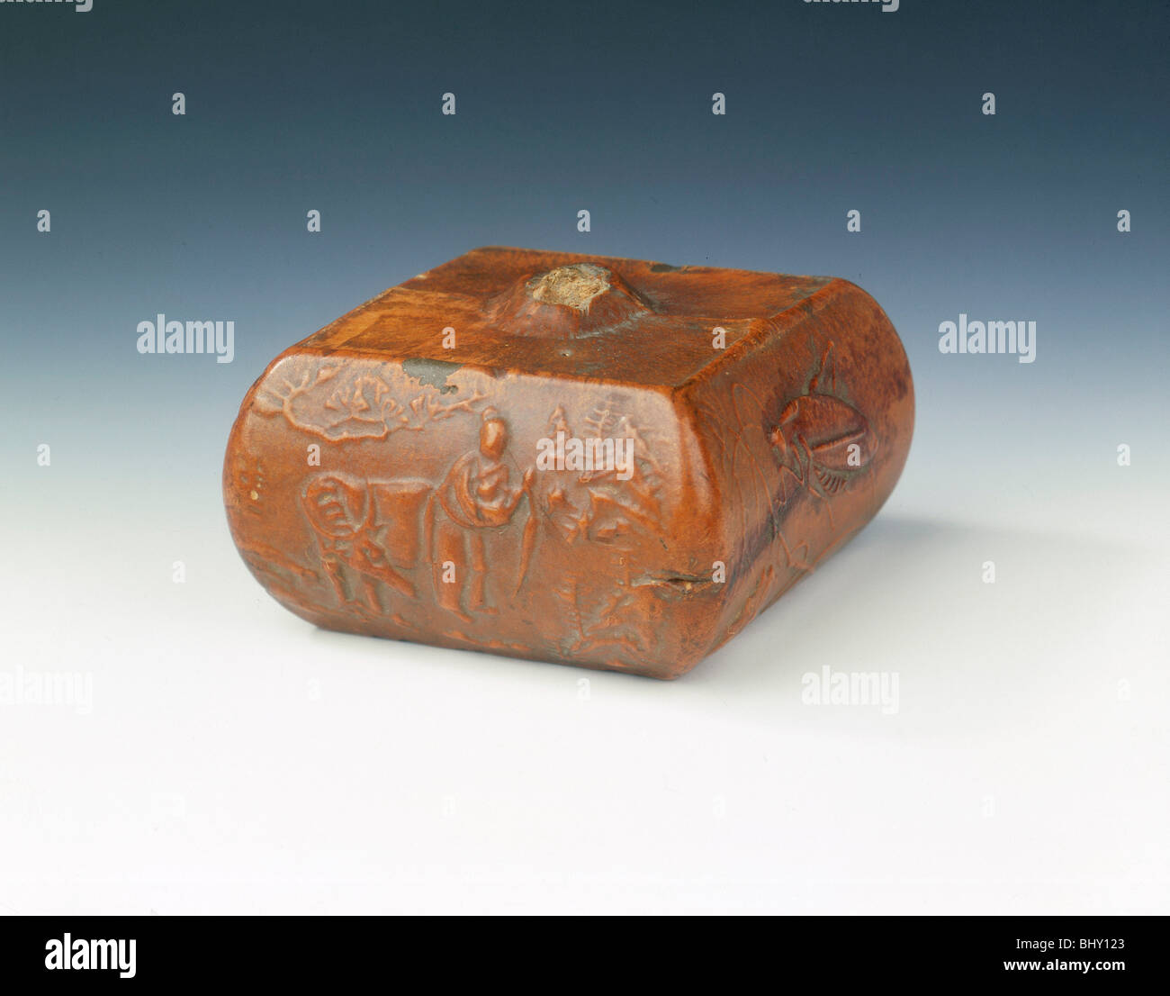 Gourd moulded to the shape of a cube, China, mid-18th century. Artist ...