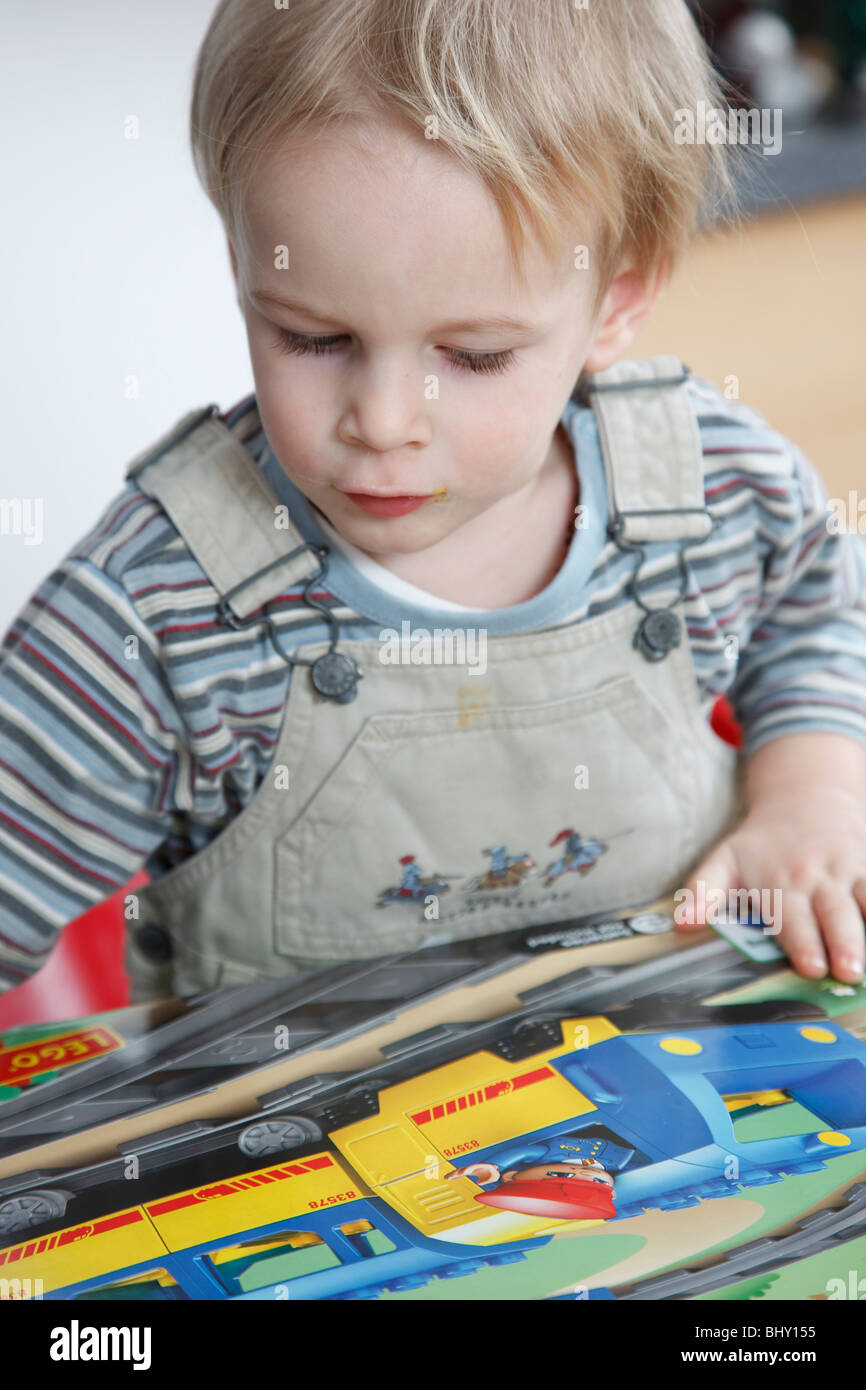 birthday of a two year old child Stock Photo - Alamy