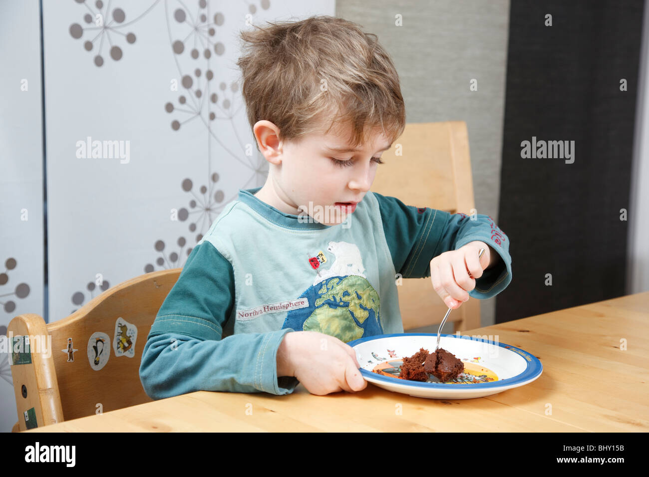 Boys eating pie hi-res stock photography and images - Alamy