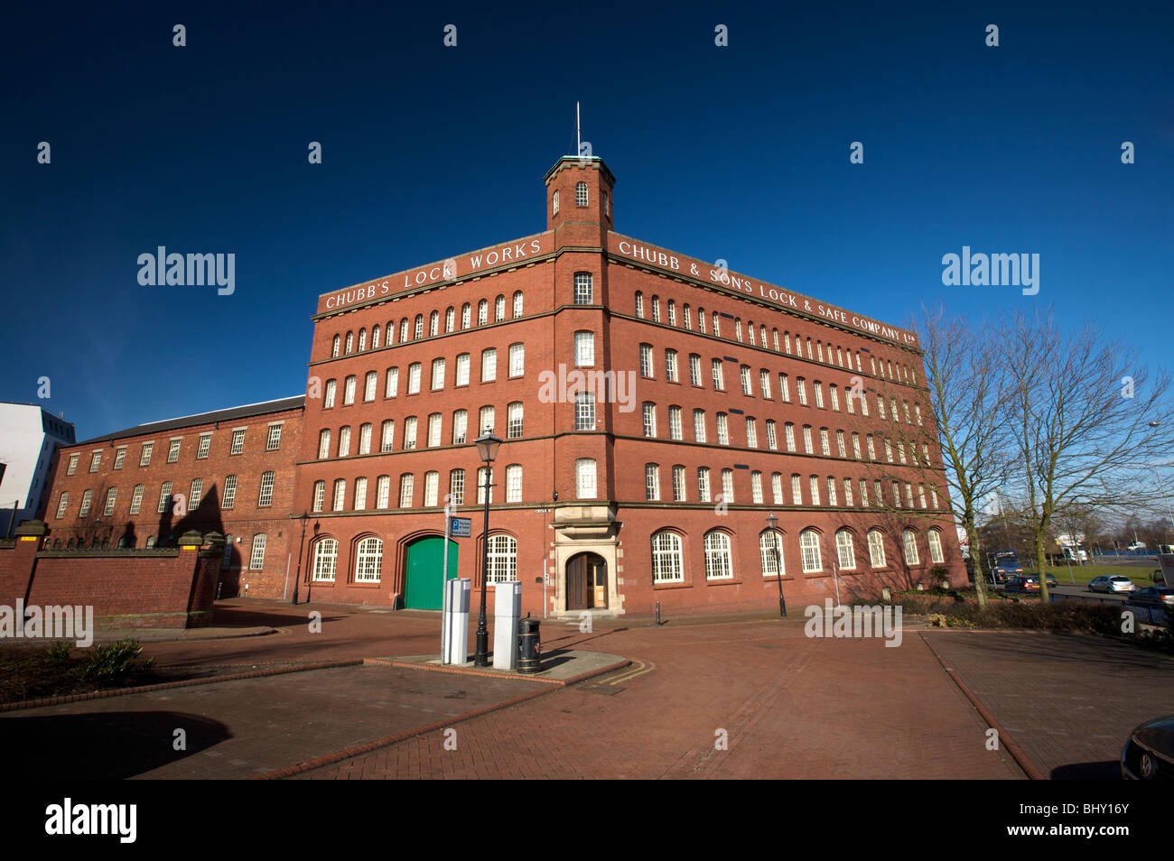 The Chubb Building / Lighthouse Media Center Wolverhampton West ...