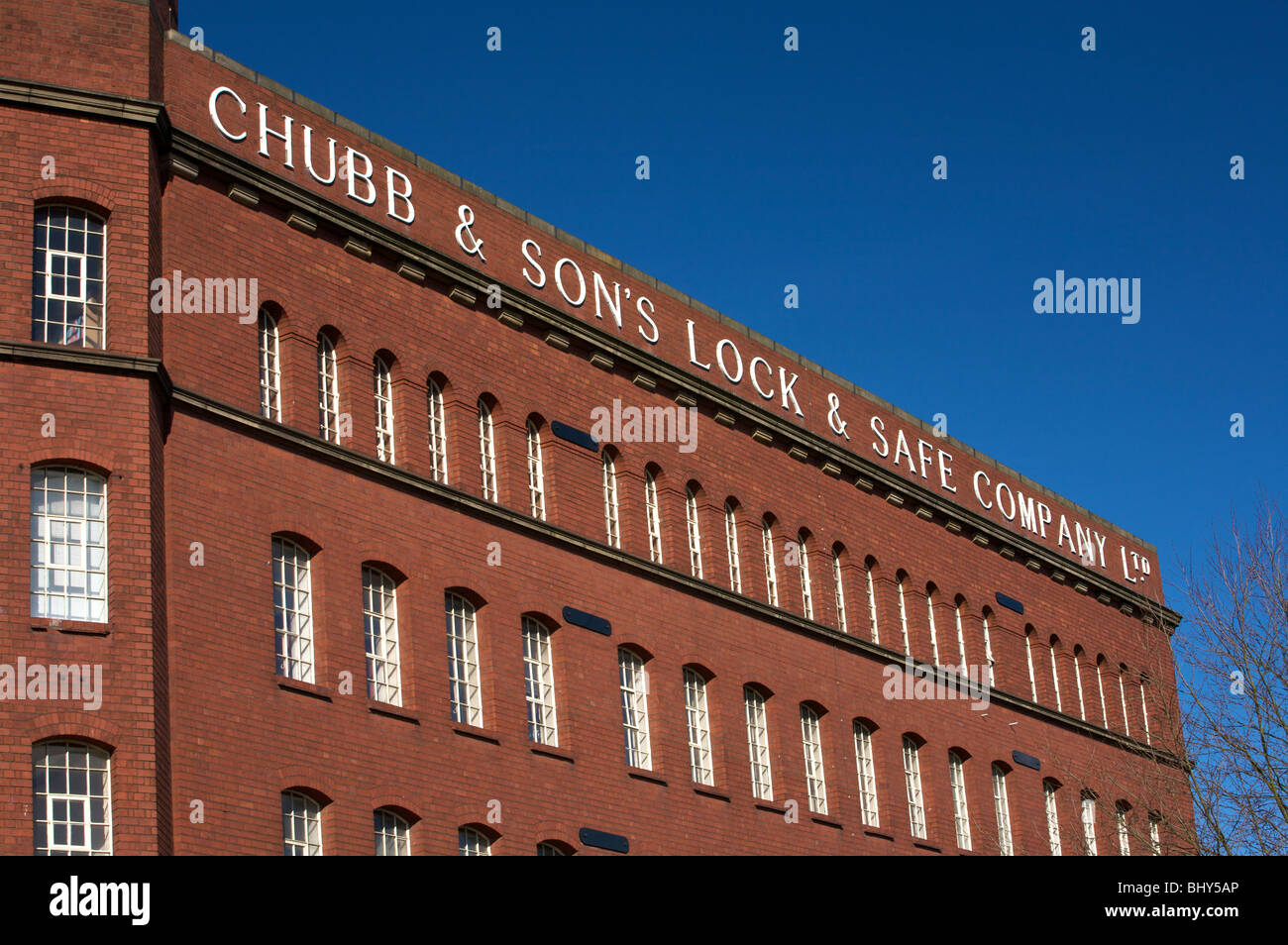 The Chubb Building / Lighthouse Media Center Wolverhampton West ...