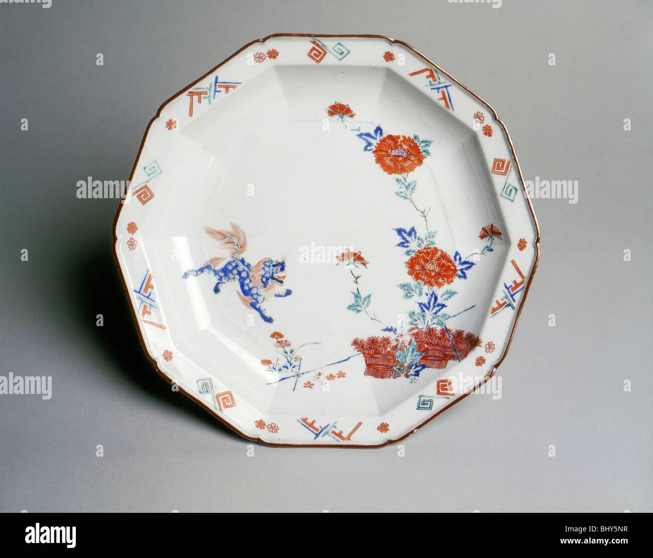 Kakiemon ten-sided bowl with shi-shi, Japan, late 17th century. Artist ...