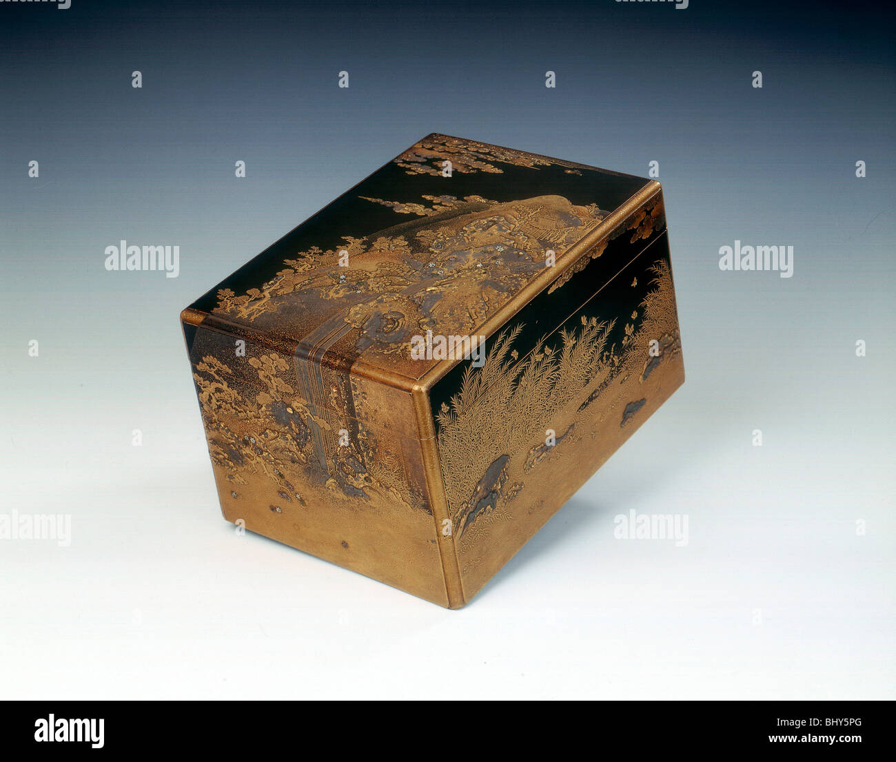 Maki-e lacquer dowry box, Middle Edo period, Japan, 1st half of 18th ...
