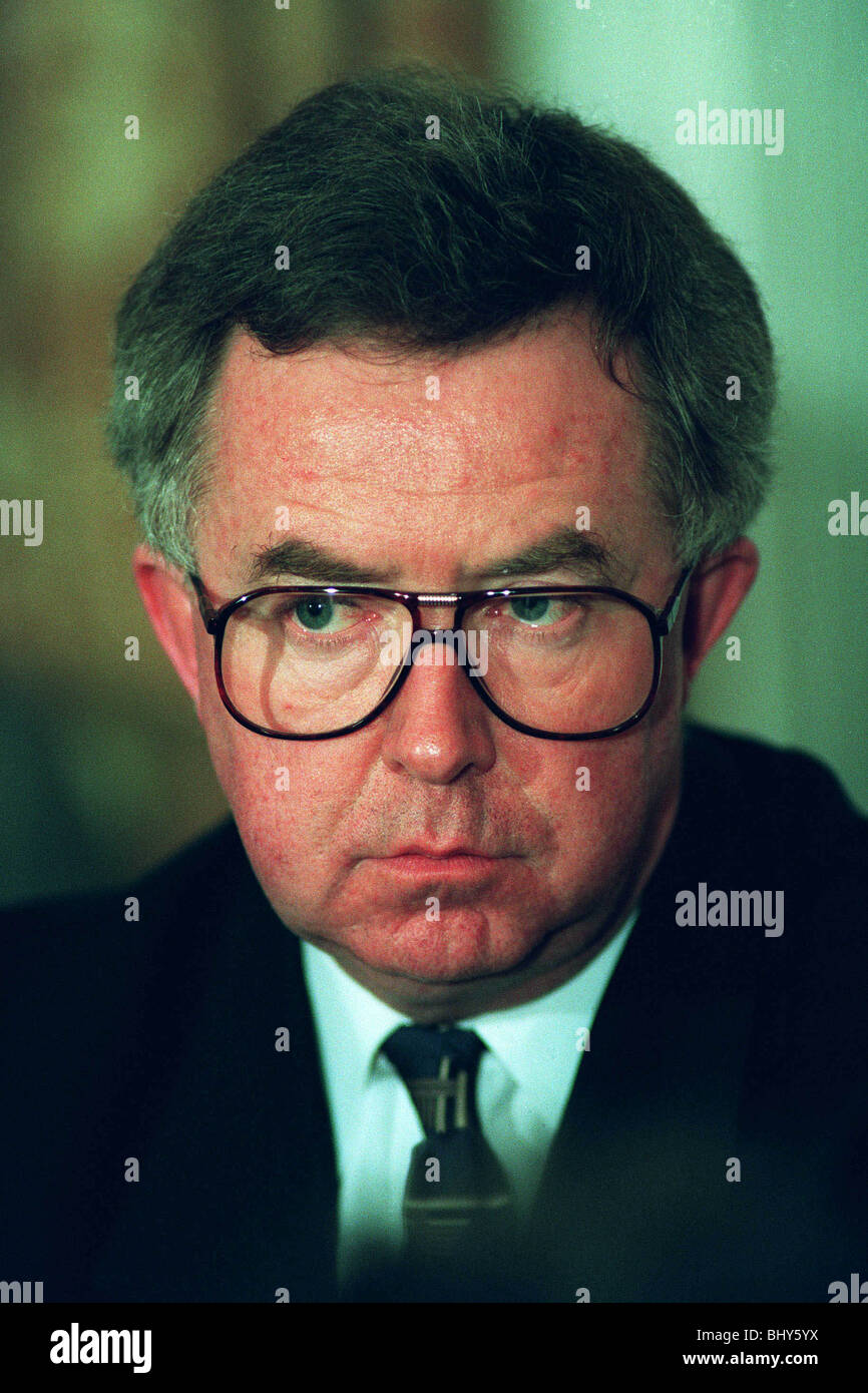 Joe clark hi-res stock photography and images - Alamy