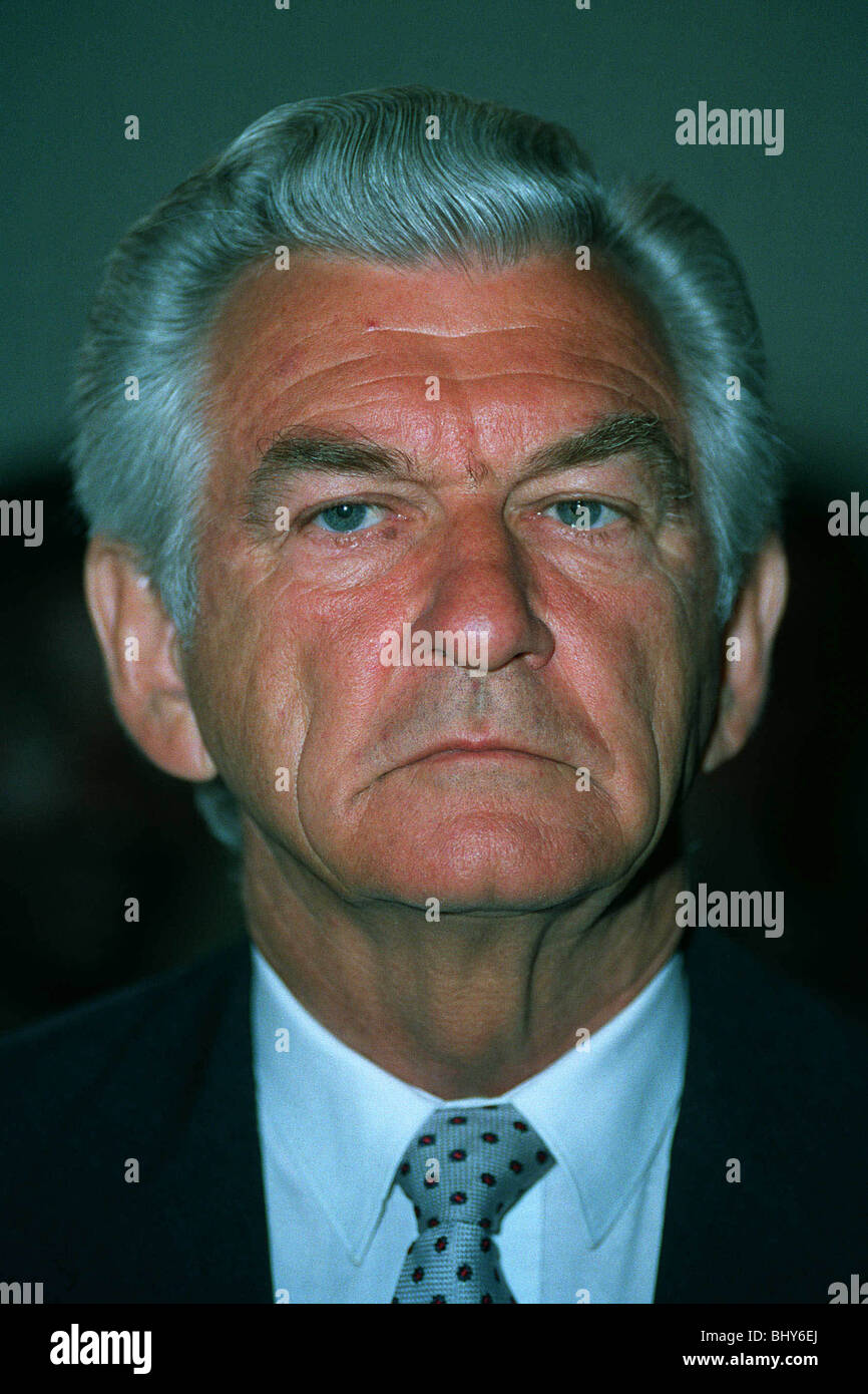 BOB HAWKE PRIME MINISTER OF AUSTRALIA 11 November 1991 Stock Photo - Alamy
