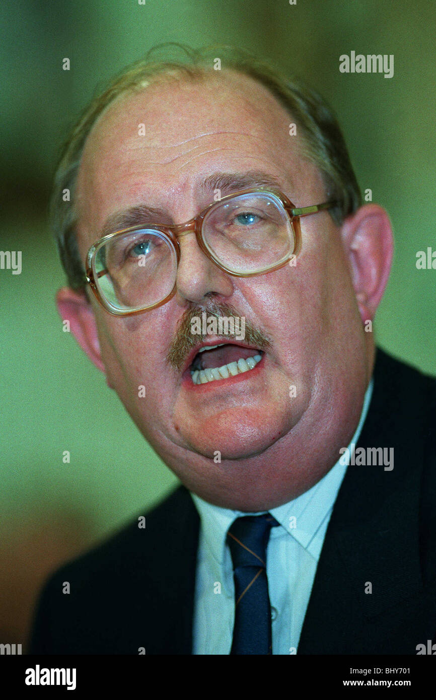 JOHN EDMONDS G.M.B. 06 December 1991 Stock Photo - Alamy