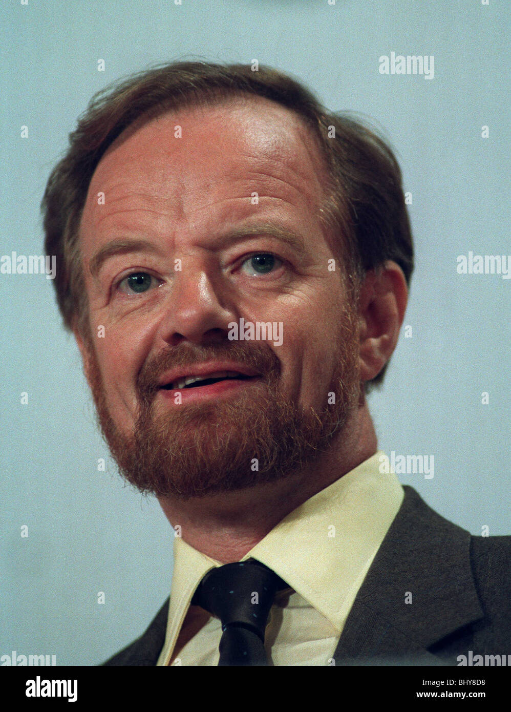 ROBIN COOK MP LABOUR SHADOW HEALTH 22 May 1991 Stock Photo - Alamy