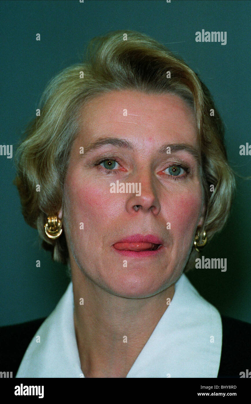 VIRGINIA BOTTOMLEY MP SECRETARY OF STATE TO HEALTH 20 October 1992 ...