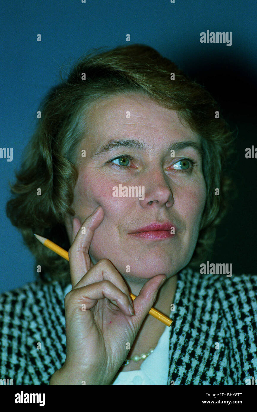 Virginia bottomley 1990 hi-res stock photography and images - Alamy