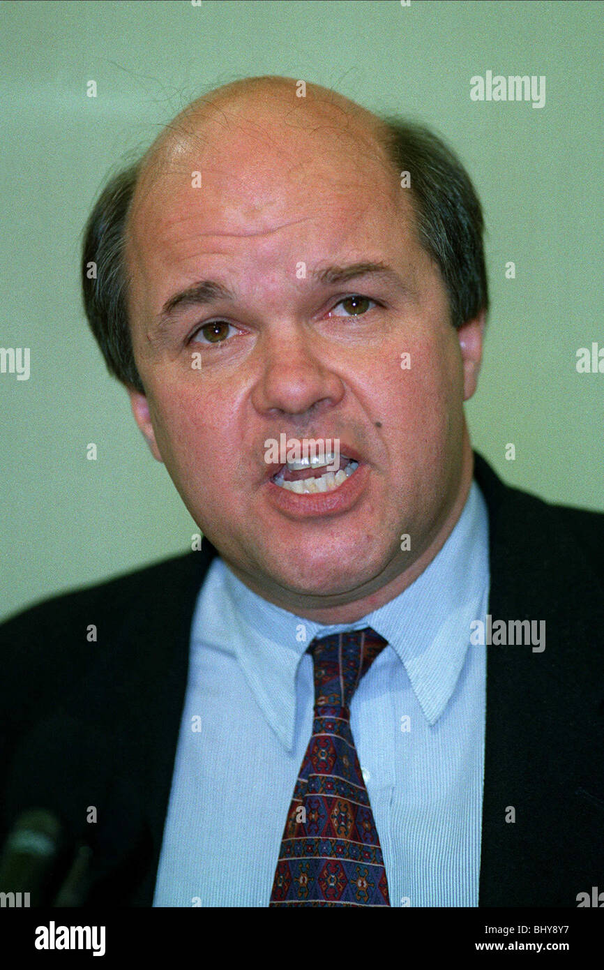 MARK FISHER MP LABOUR PARTY STOKE ON TRENT 07 December 1991 Stock Photo ...
