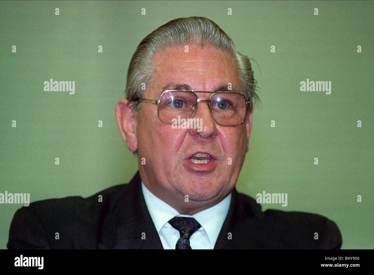Tony clarke hi-res stock photography and images - Alamy