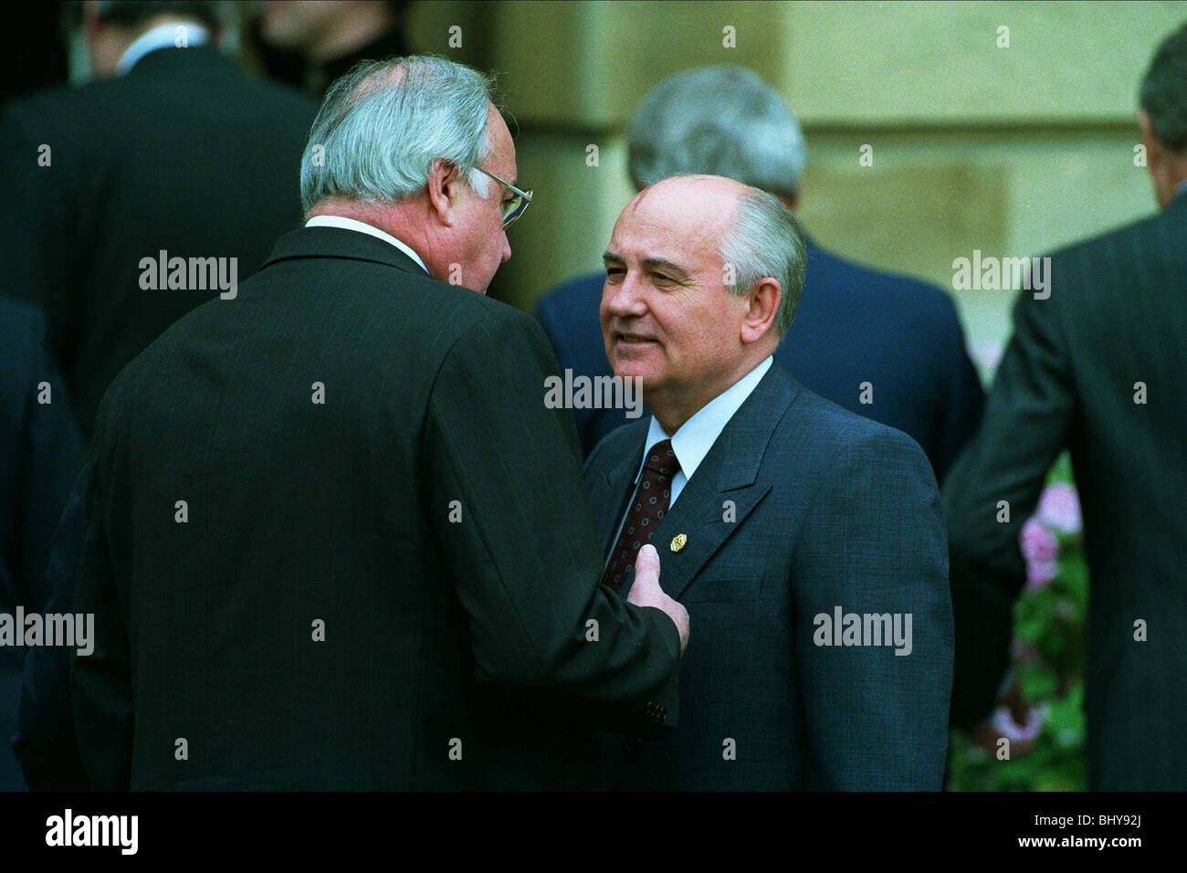 Helmut kohl gorbachev hi-res stock photography and images - Alamy