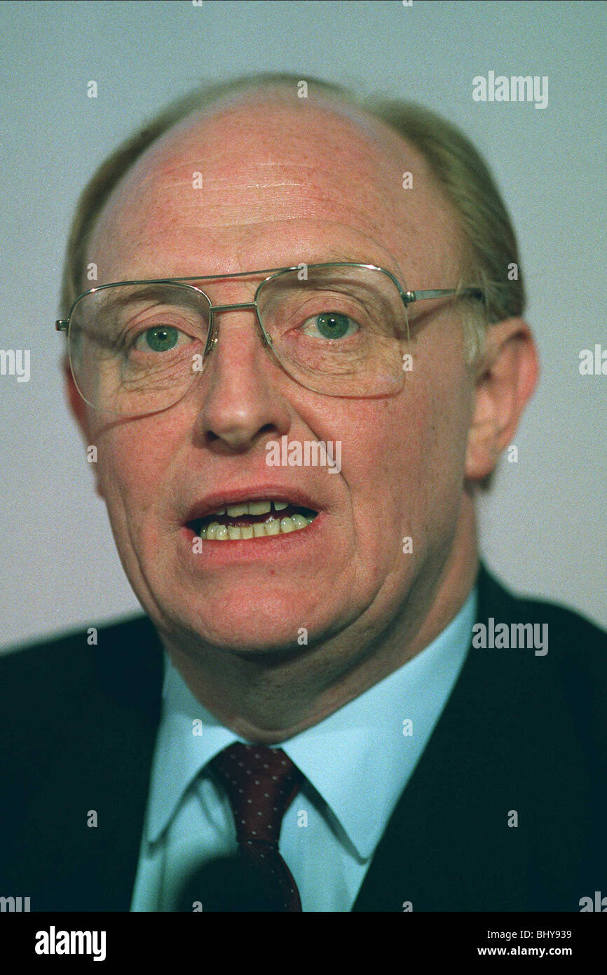 Kinnock 1992 hi-res stock photography and images - Alamy