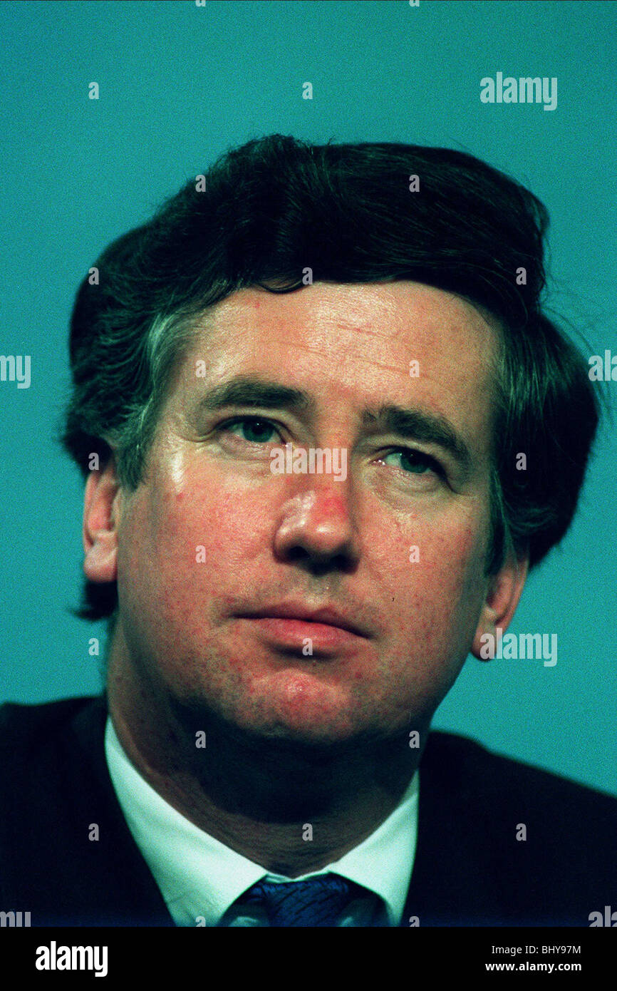 MICHAEL FALLON MP EDUCATION MINISTER 09 December 1991 Stock Photo - Alamy