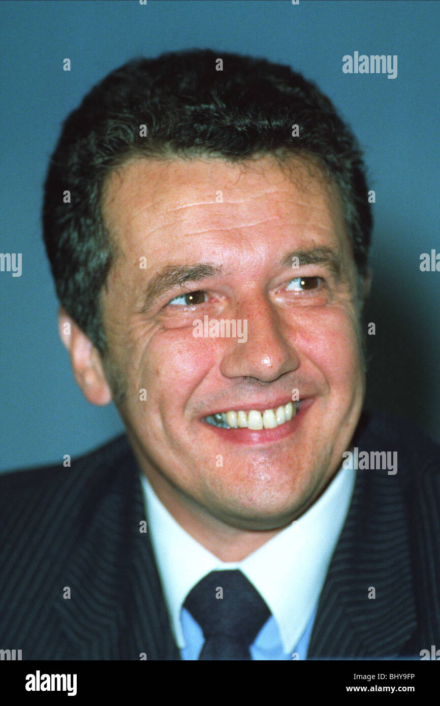 ROBERT JACKSON MP MINISTER FOR HIGHER EDUCATION 11 October 1990 Stock ...
