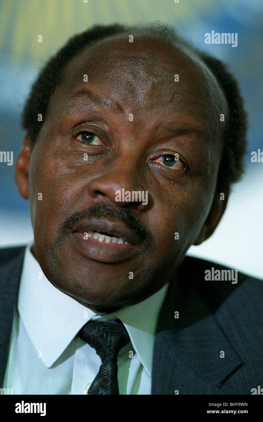 NATHAN SHAMUYARIRA FOREIGN MINISTER OF ZIMBABWE 08 March 1992 Stock ...