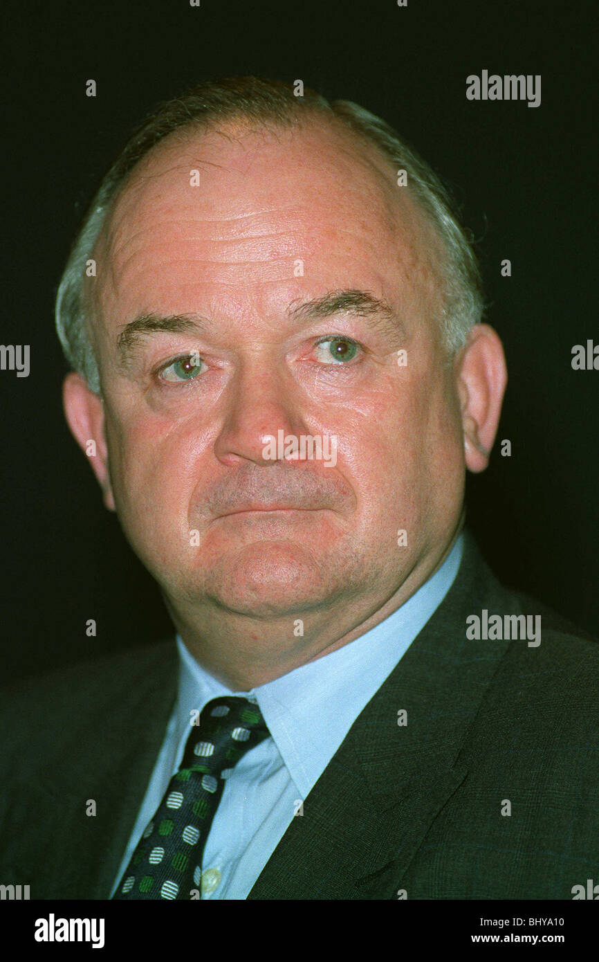 Peter morgan hi-res stock photography and images - Alamy