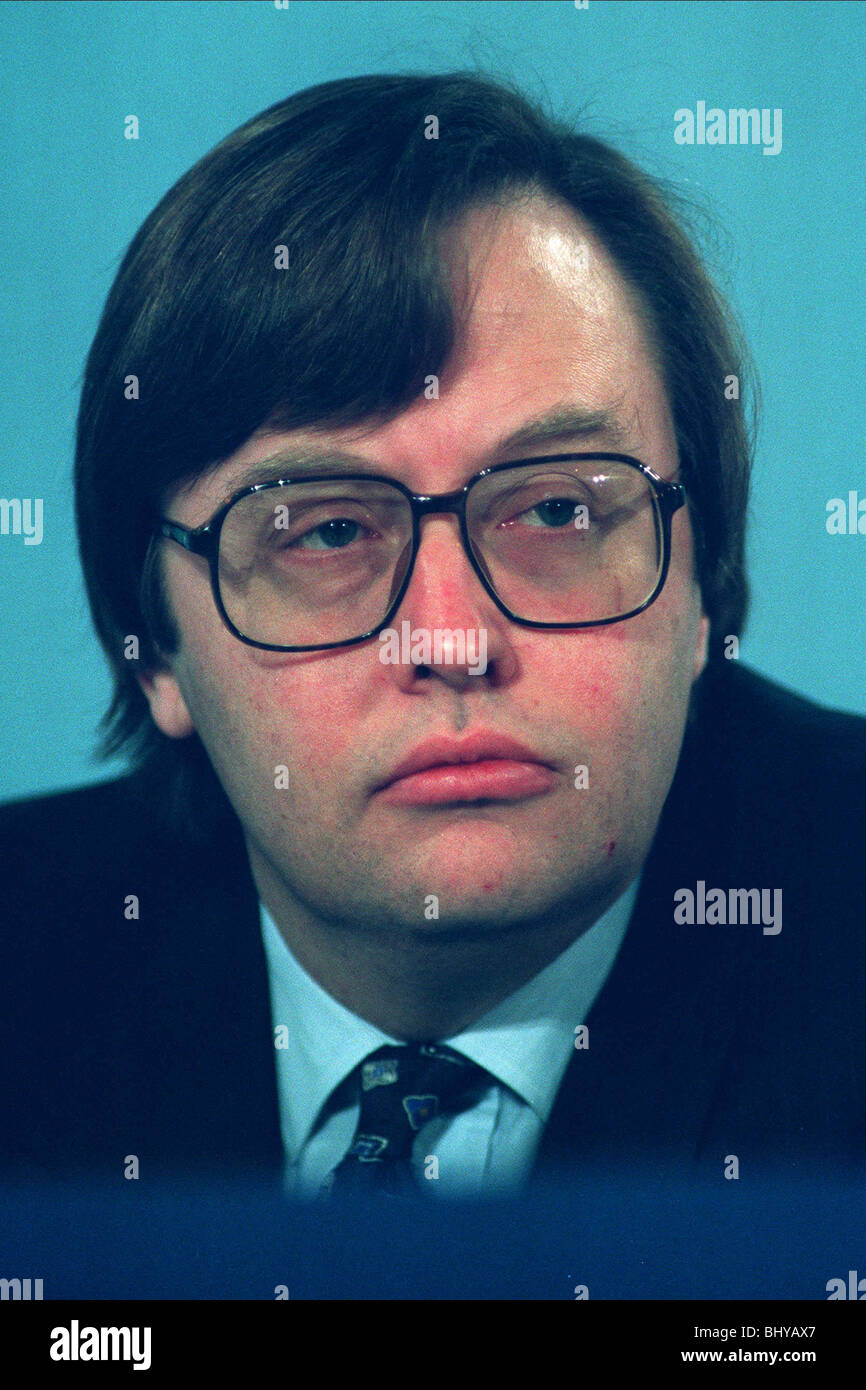 DAVID MELLOR MP CHIEF SECRETARY TO TREASURY 05 April 1991 Stock Photo ...