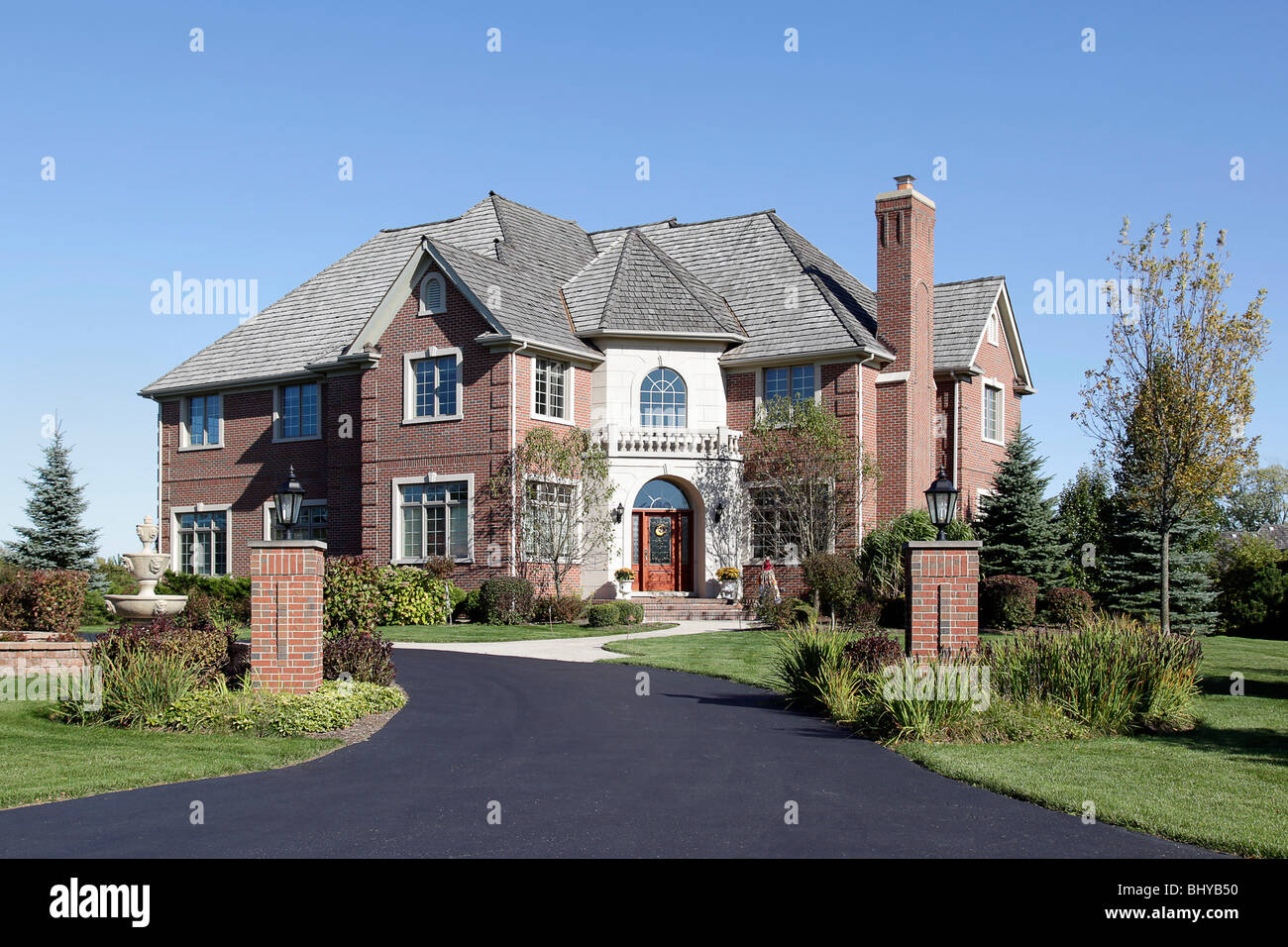 Front balcony hi-res stock photography and images - Alamy