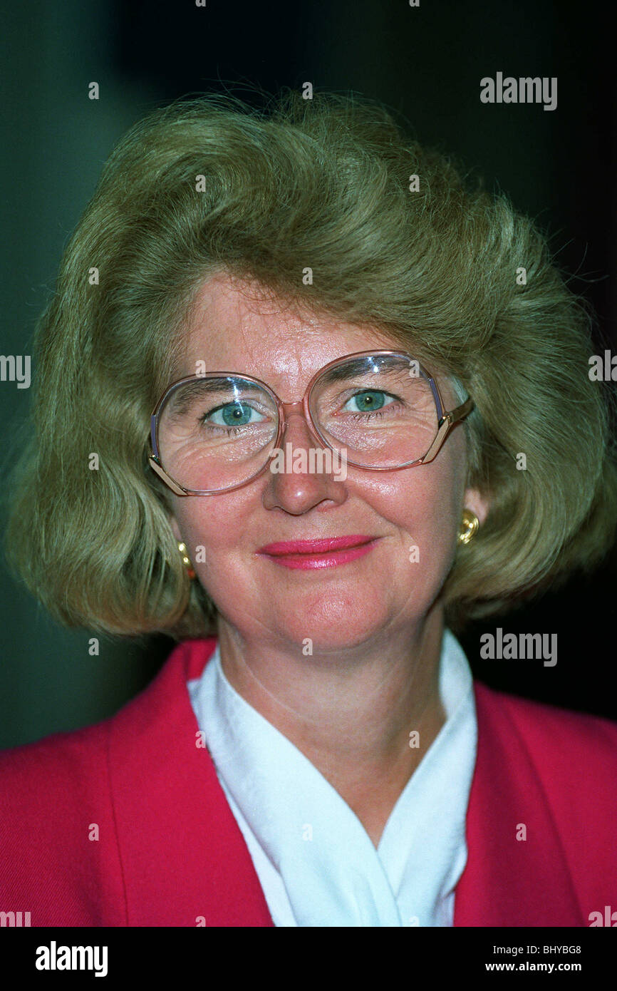 MAUREEN HICKS MP CONSERVATIVE PARTY WOLVES 17 February 1992 Stock Photo ...