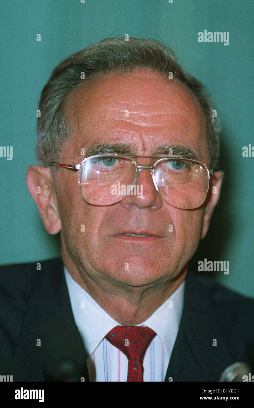 MILAN PANIC PRIME MINISTER OF YUGOSLAVIA 31 July 1992 Stock Photo - Alamy