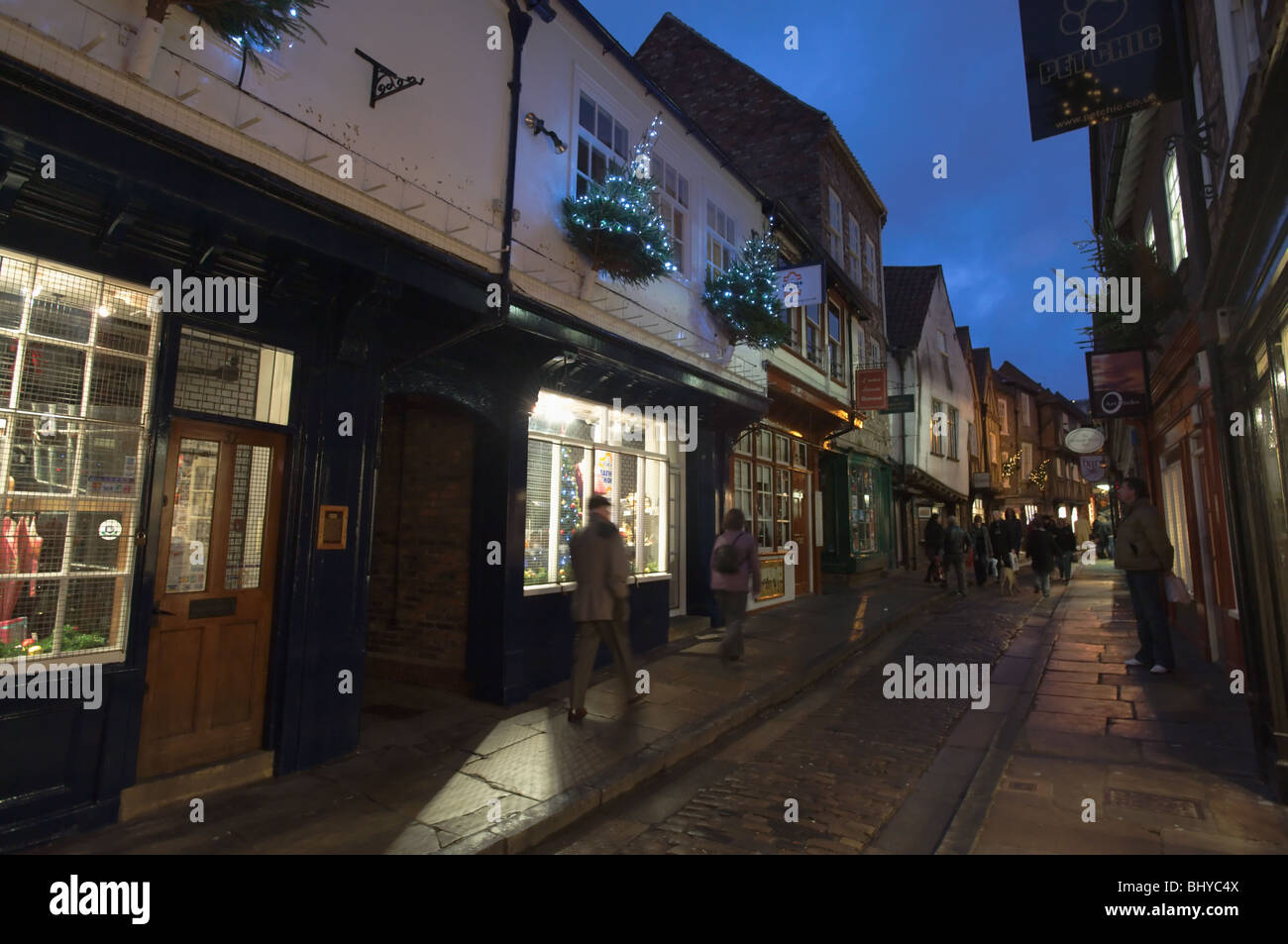 The shambles york christmas hi-res stock photography and images - Alamy