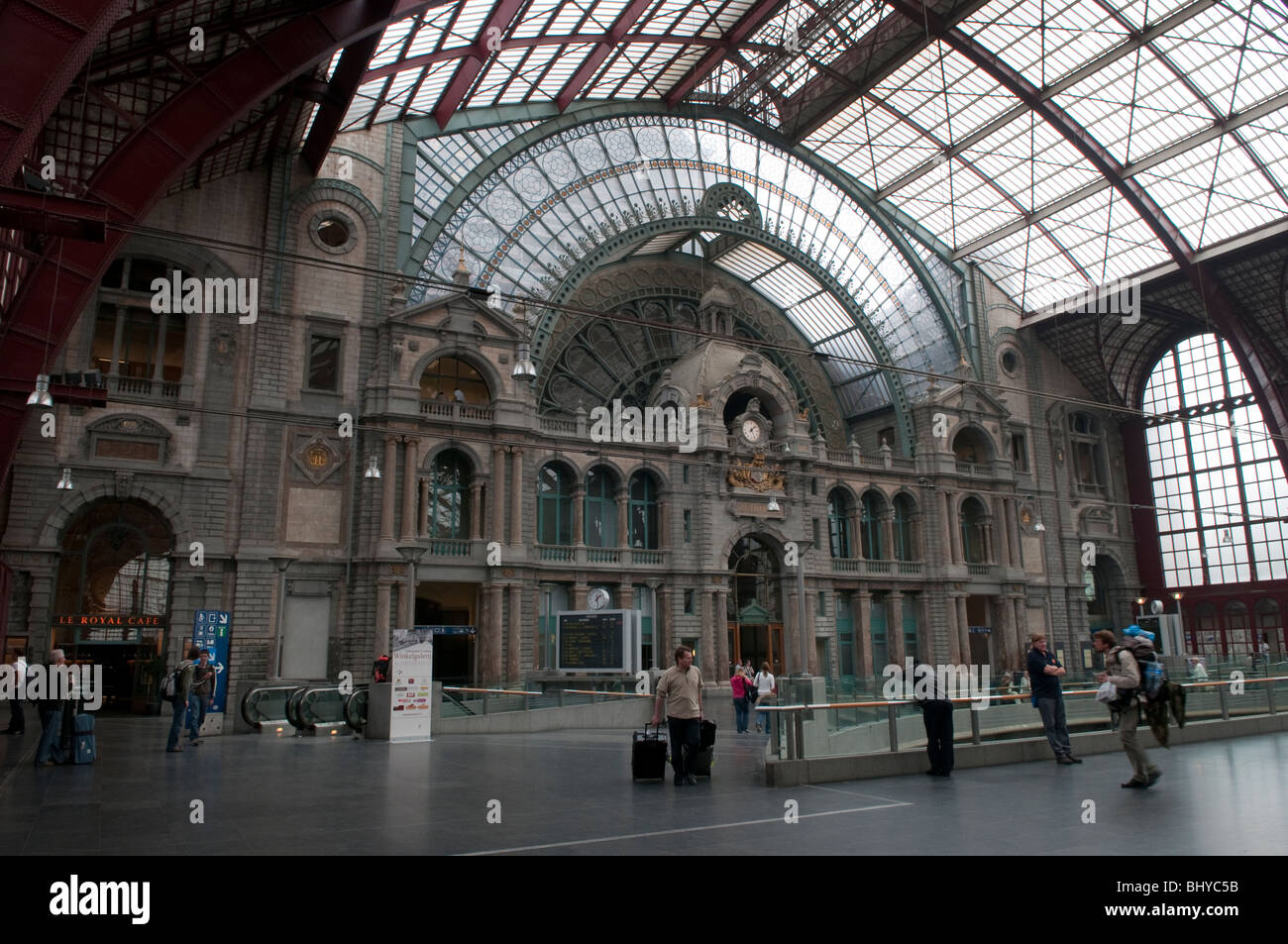 Main train station in Antwerp Antwerpen Belgium Europe Stock Photo - Alamy