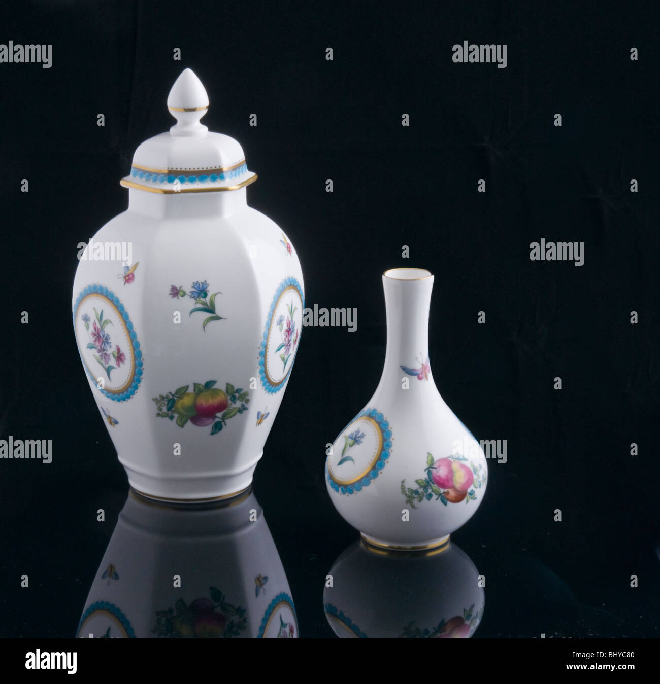 Spode china hi-res stock photography and images - Alamy
