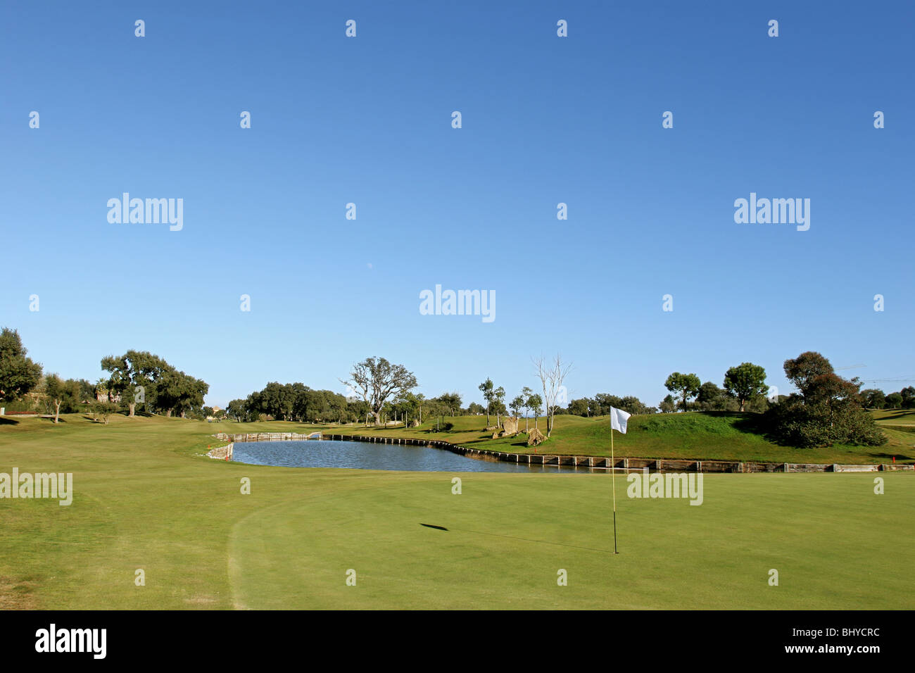Sunny golf course hi-res stock photography and images - Alamy