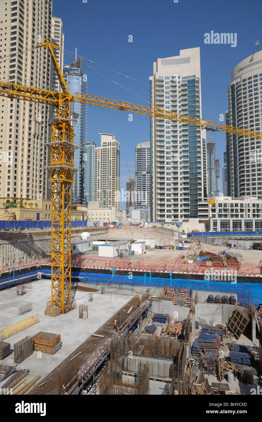 Construction site in the city Stock Photo - Alamy