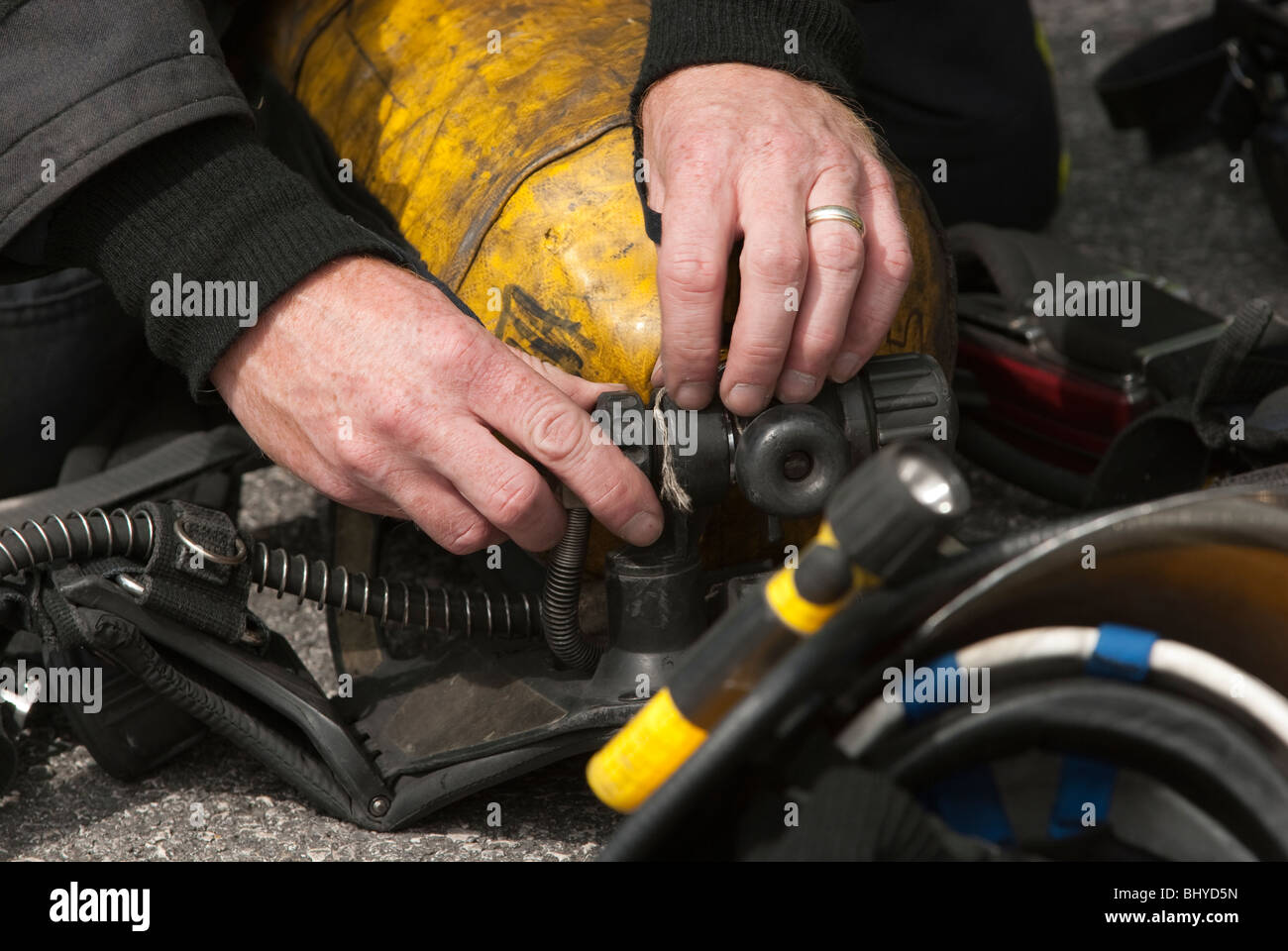 Fireman changing air cylinder on BA set FULLY MODEL RELEASED Stock ...