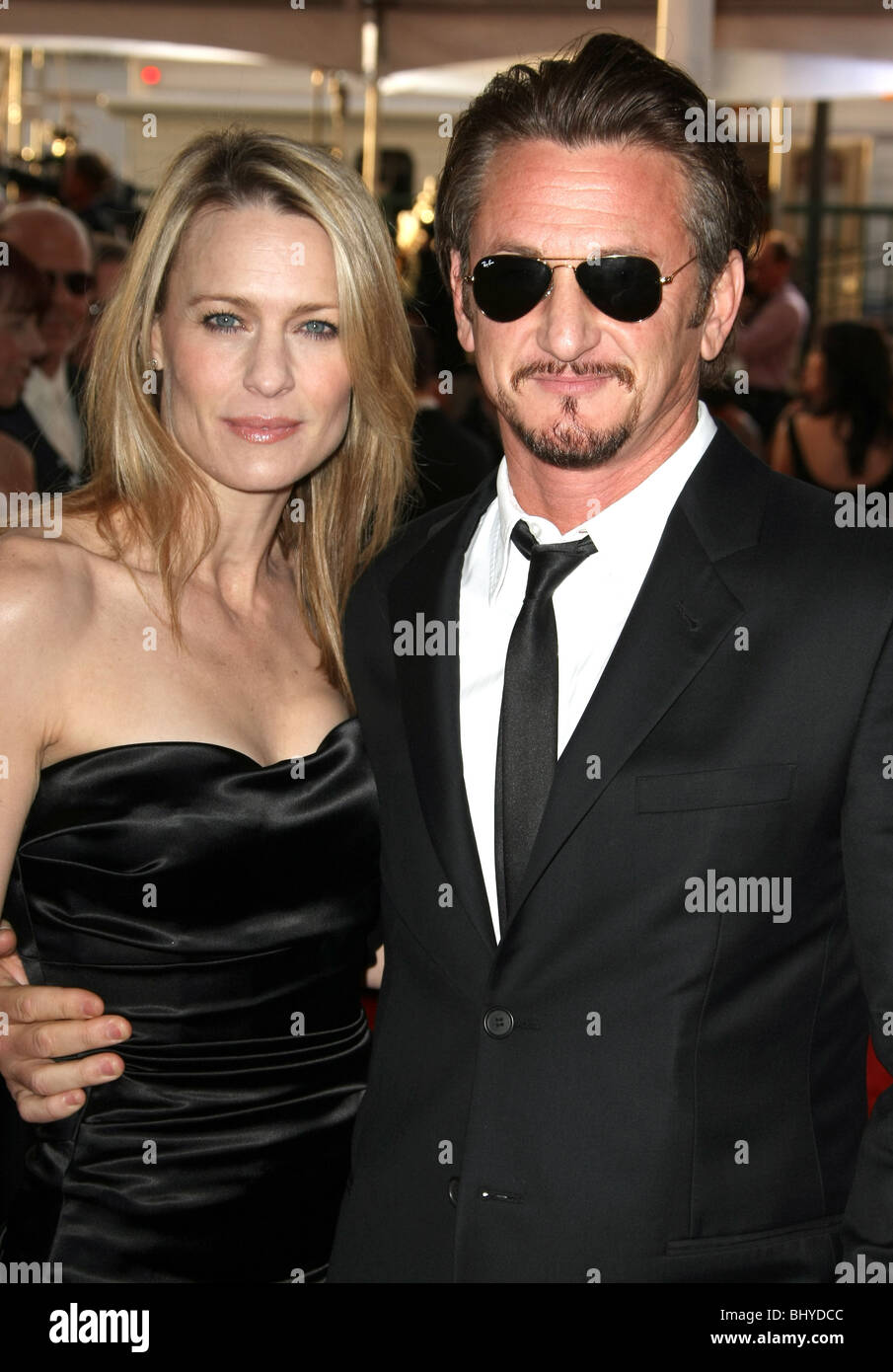 Sean penn robin wright hi-res stock photography and images - Alamy