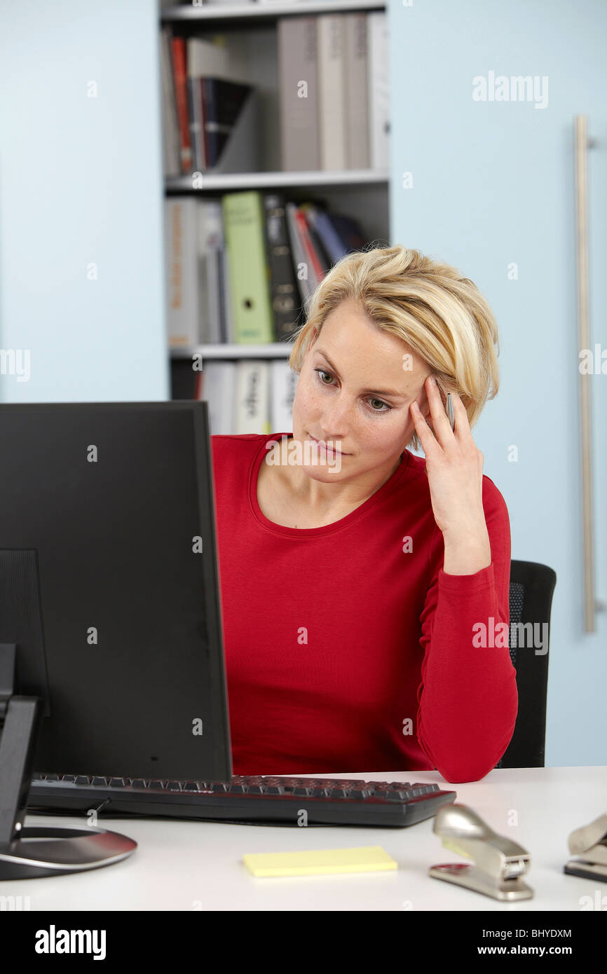 Woman harried look hi-res stock photography and images - Alamy