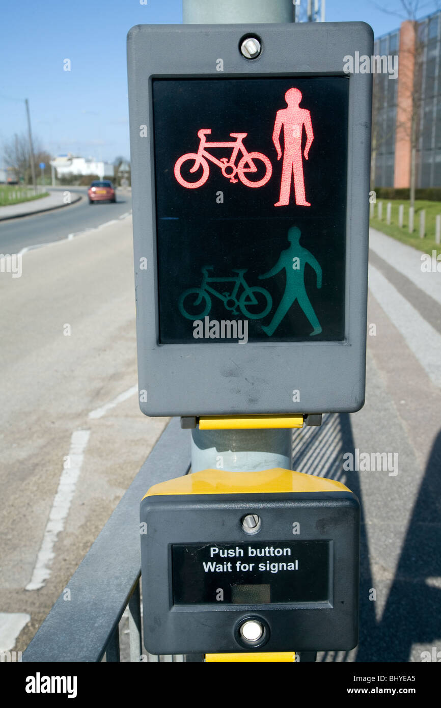 Crossing road with green man hi-res stock photography and images - Alamy