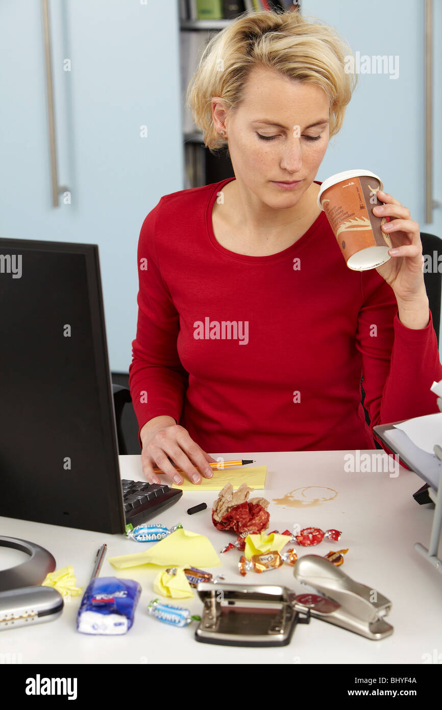 Workstation messy hi-res stock photography and images - Alamy
