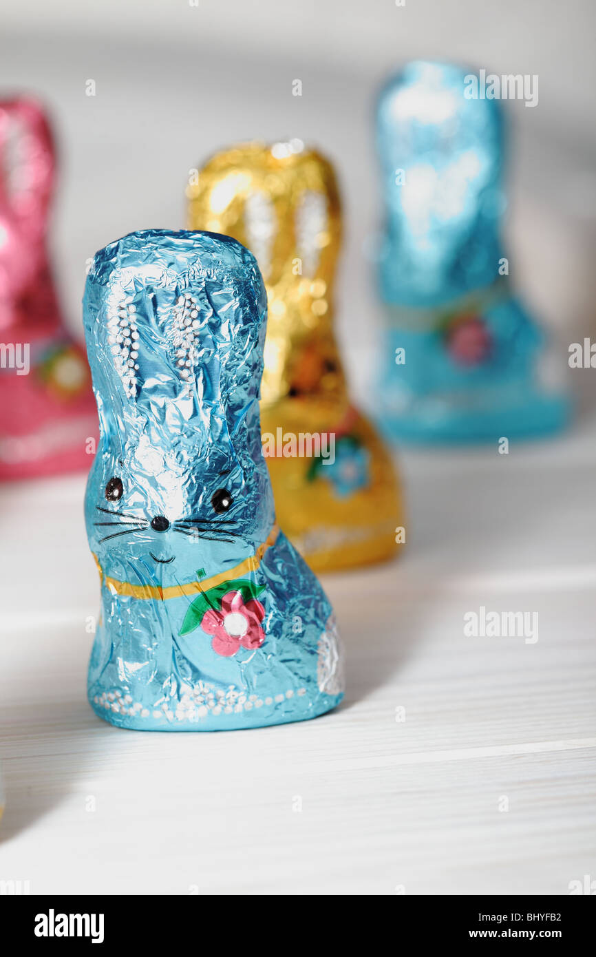 Gold bunnies hi-res stock photography and images - Alamy