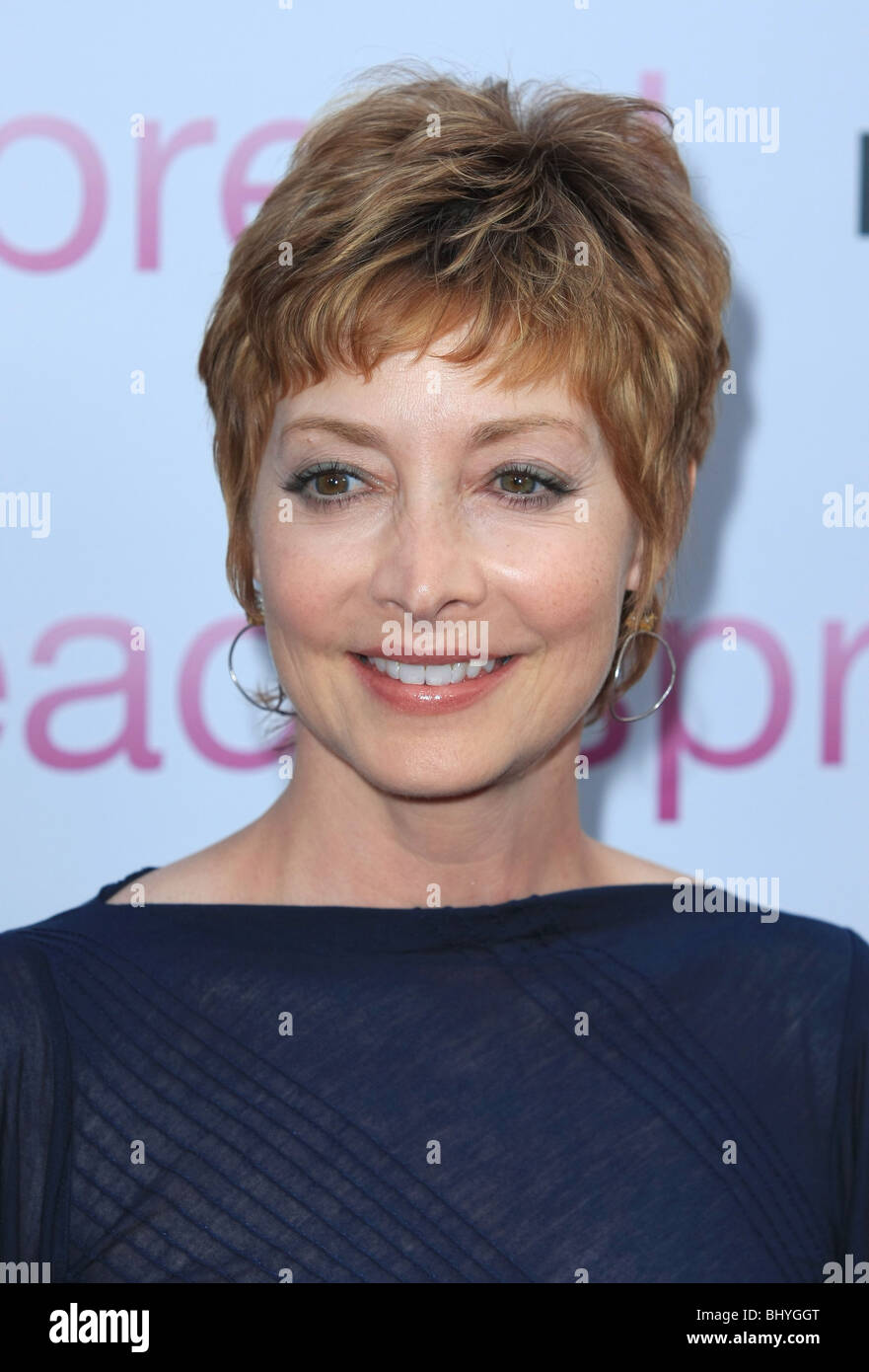 Sharon lawrence hi-res stock photography and images - Alamy