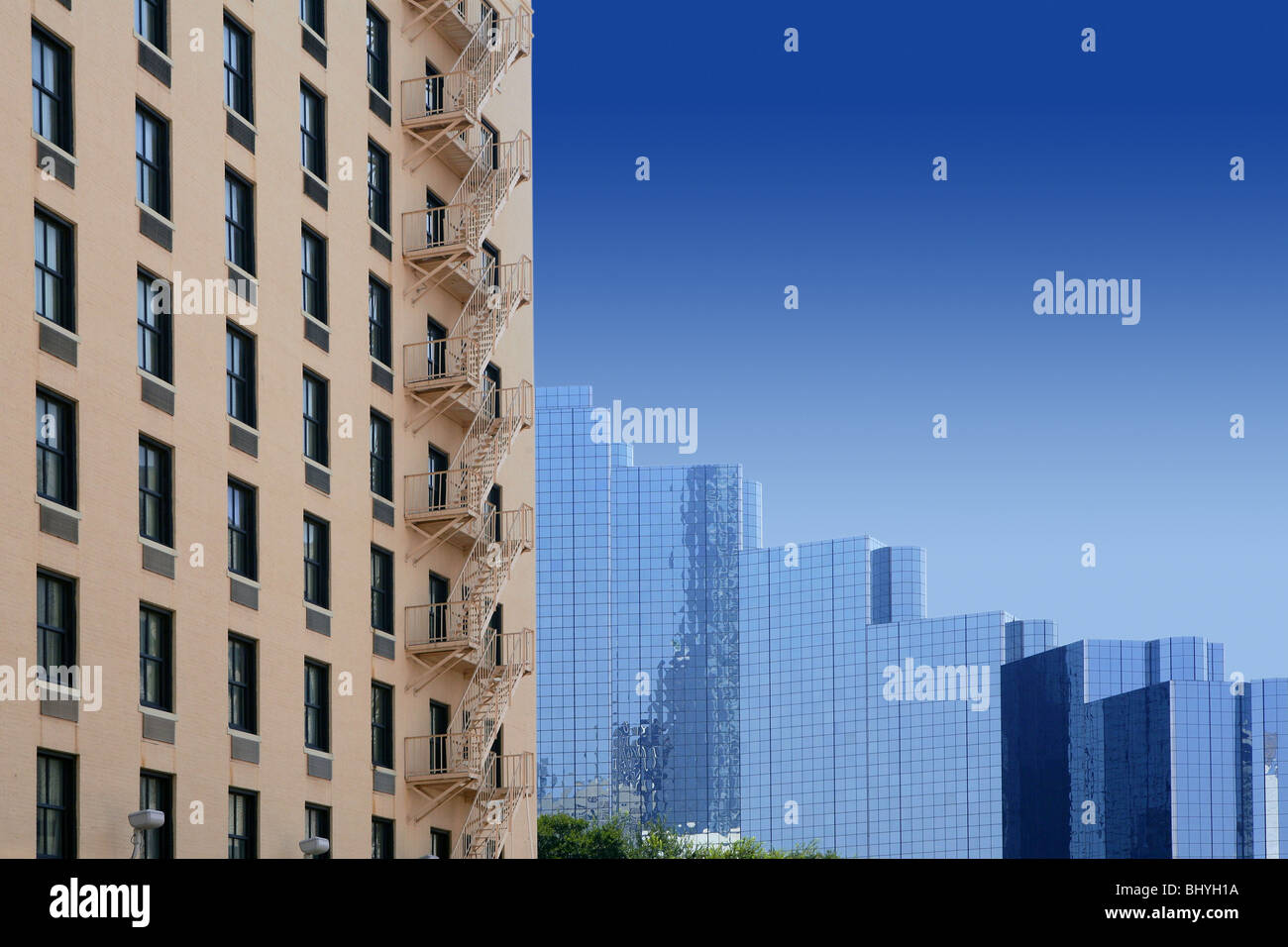Dallas downtown city urban view with buildings Stock Photo - Alamy