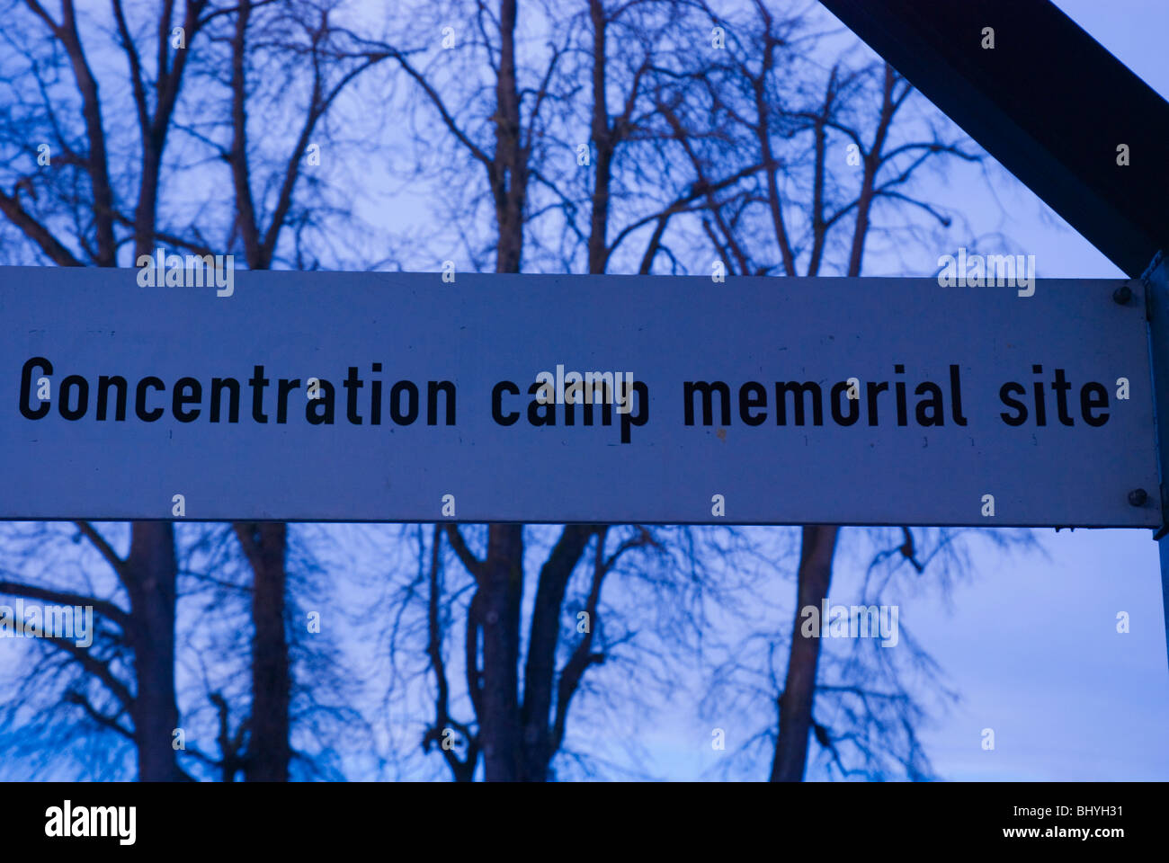 Dachau train station hi-res stock photography and images - Alamy