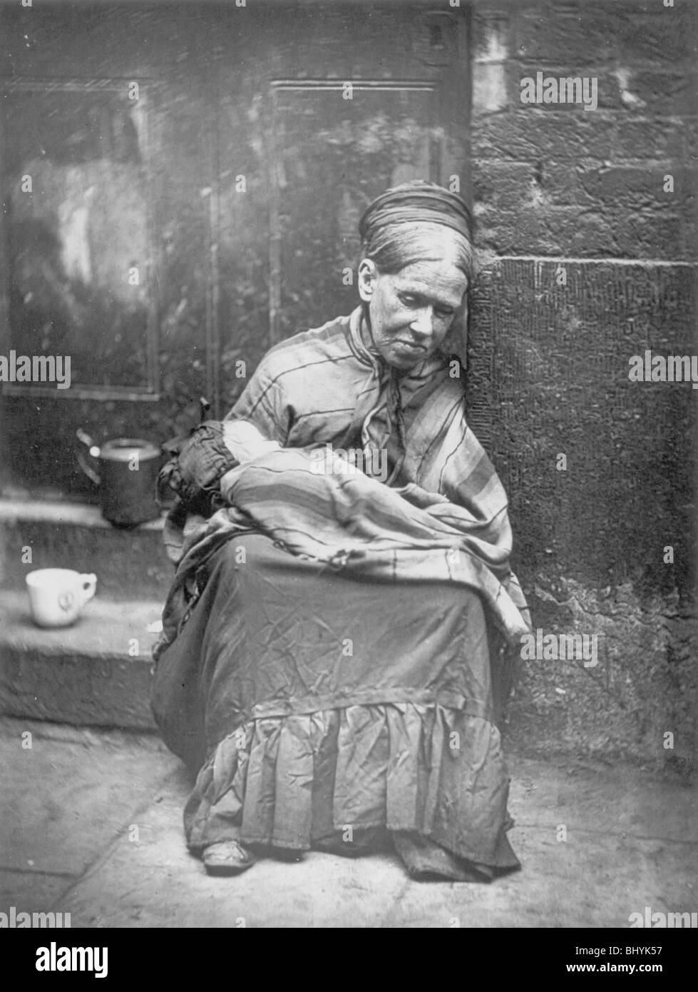 'The crawlers', 1877. Artist: John Thompson Stock Photo - Alamy