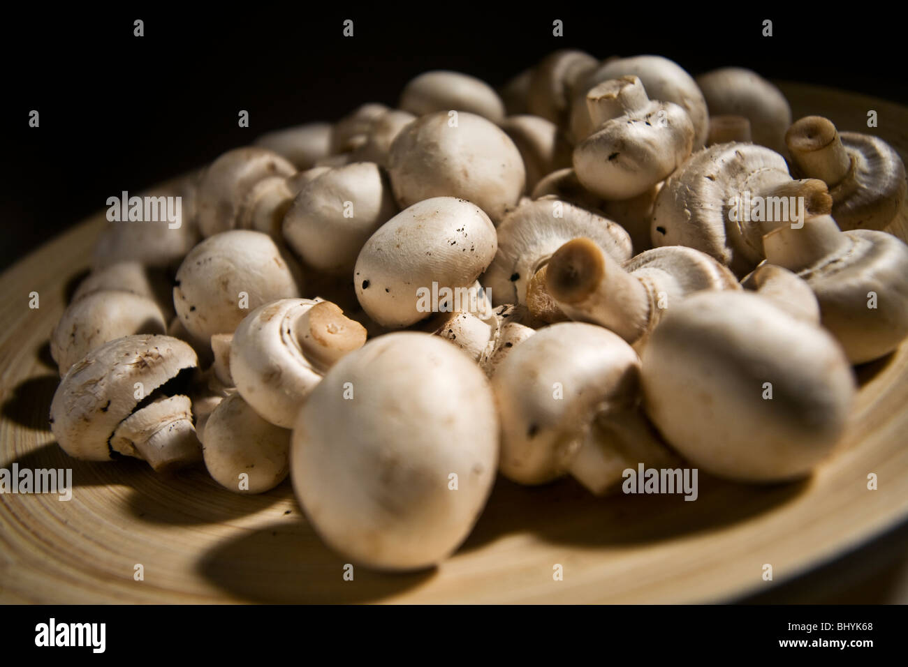 champingnons on a plate Stock Photo - Alamy