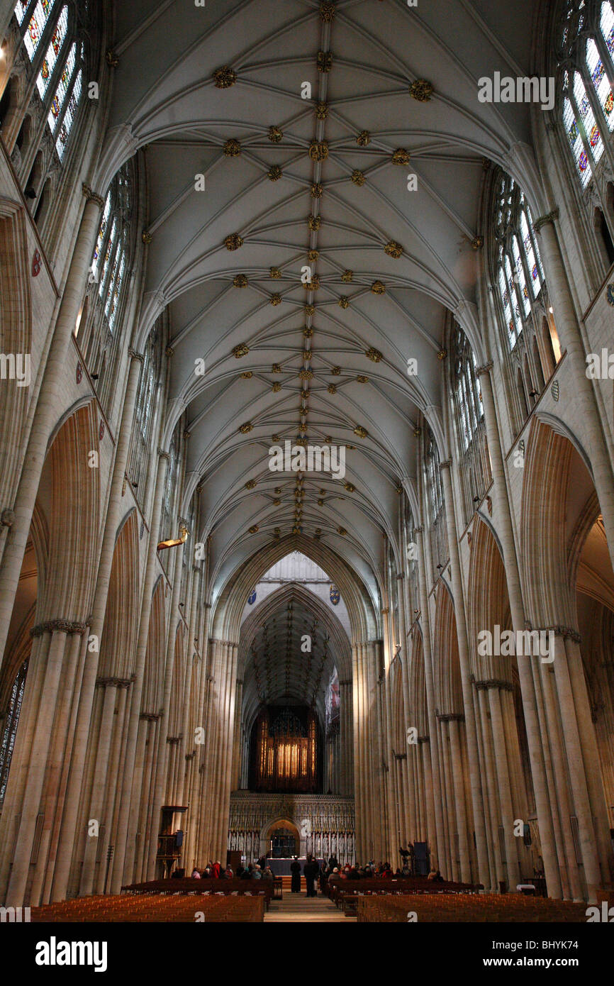 York Minster Interior Stock Photos & York Minster Interior Stock Images ...