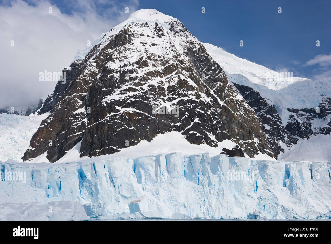 Nunatak hi-res stock photography and images - Alamy