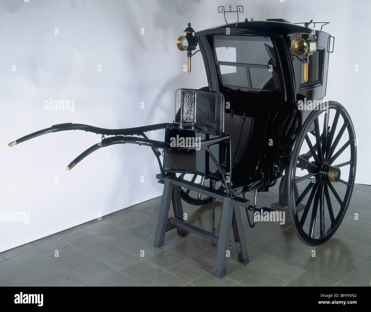 Hansom cab hi-res stock photography and images - Alamy