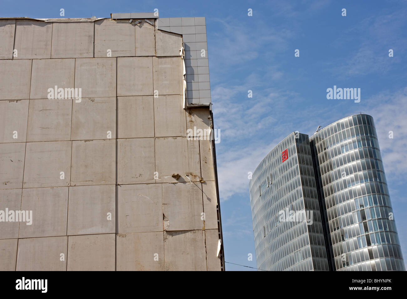 Condemed building hi-res stock photography and images - Alamy