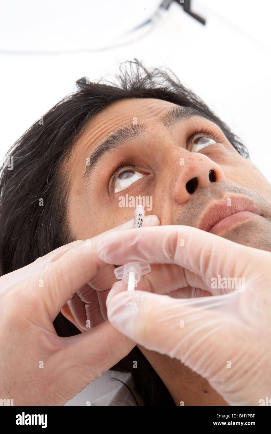Lower eyelid hi-res stock photography and images - Alamy