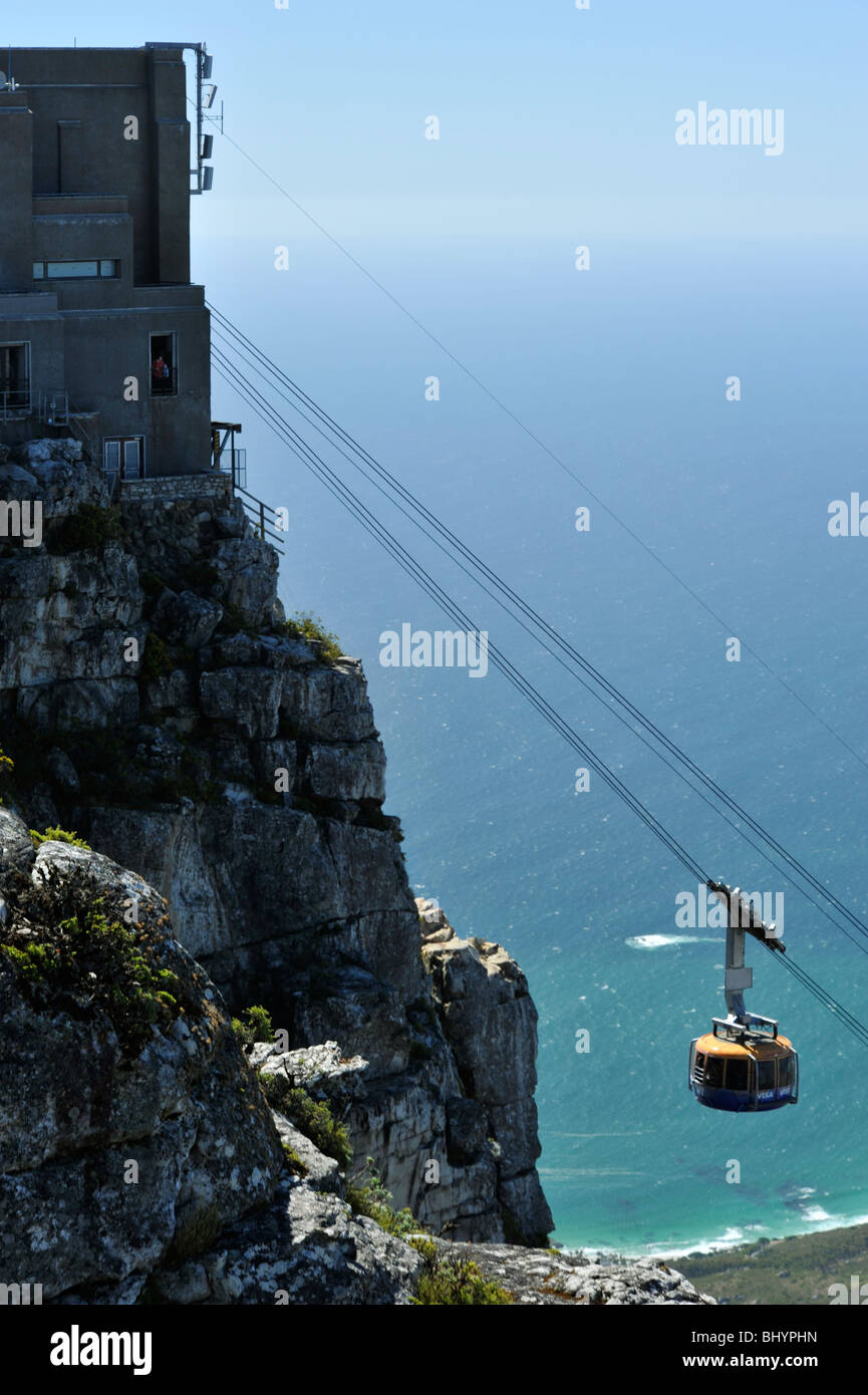 Cape Town, Western Cape, South Africa, cable car travelling to summit ...