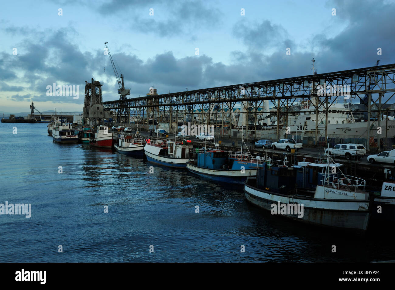 Beautiful seascape, Table Bay harbour, Cape Town, Western Cape, South ...