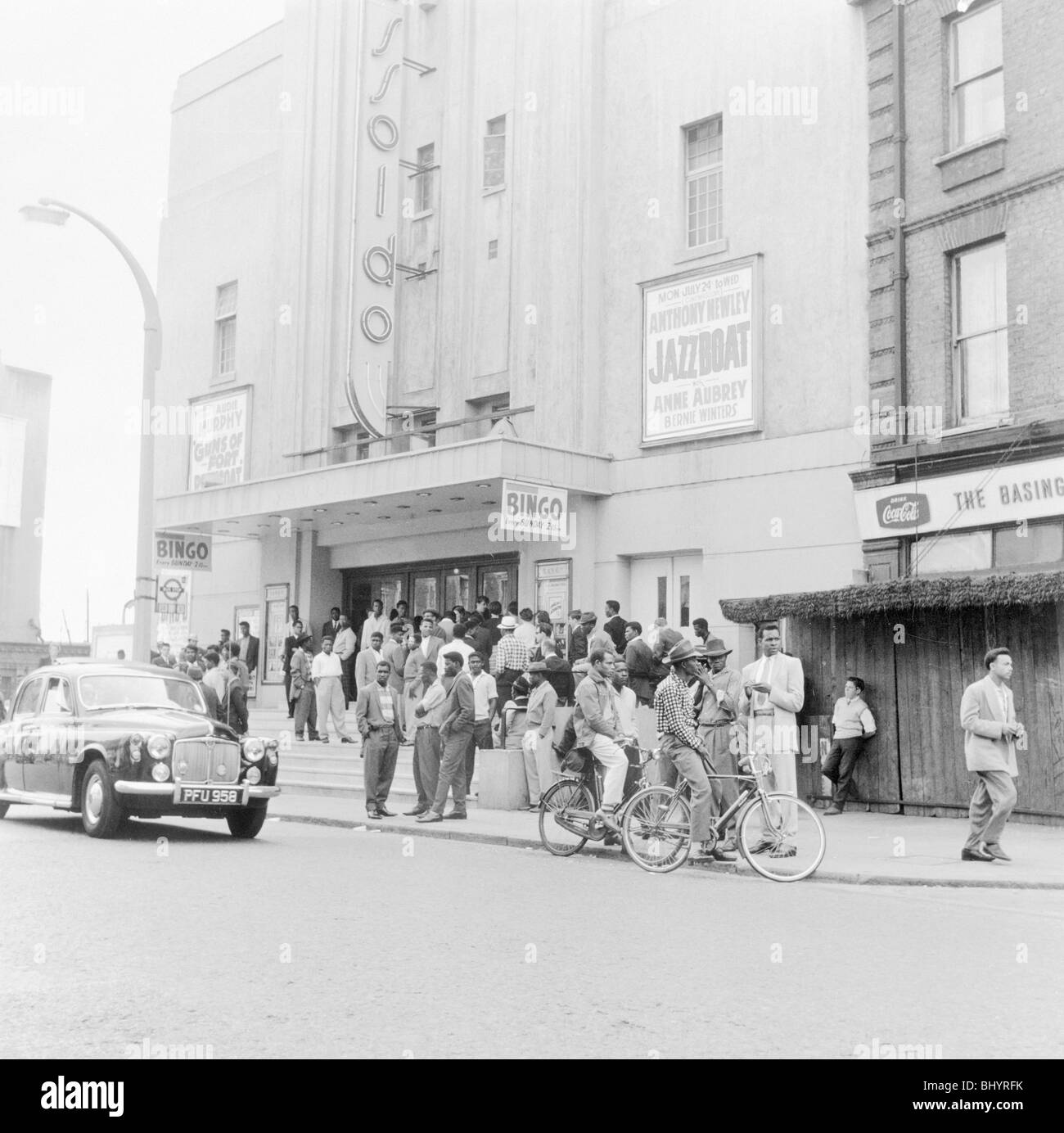 London street scene, 1961. Artist: Henry Grant Stock Photo - Alamy